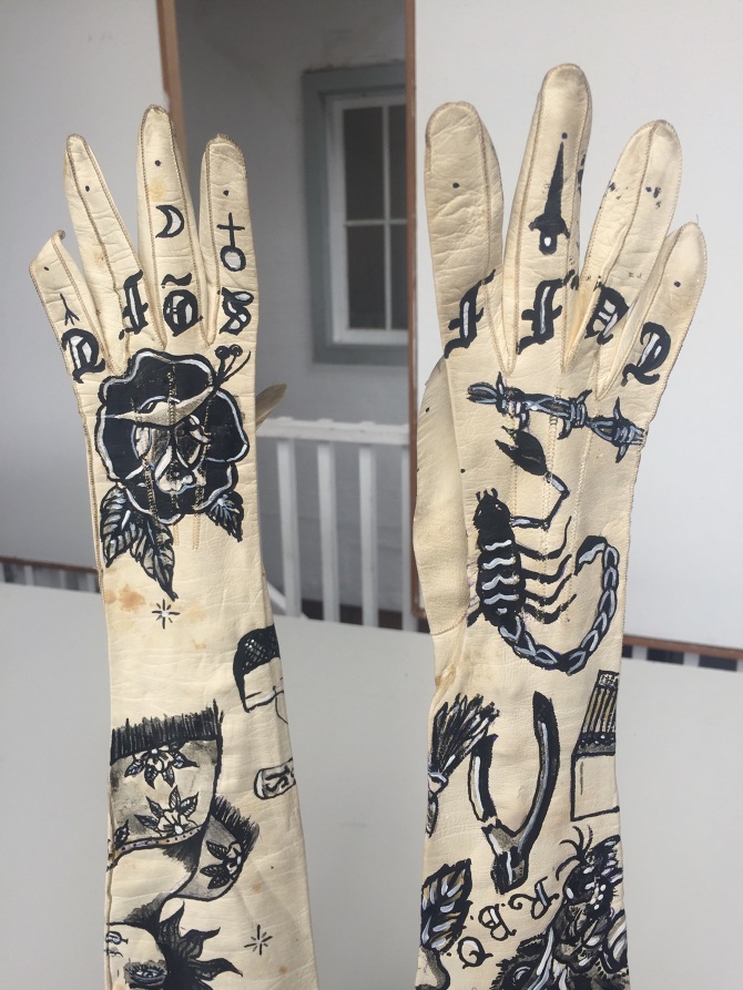 "Tuff Hand/Soft Hand" (2017) - Radical self-love as a means of resistance!