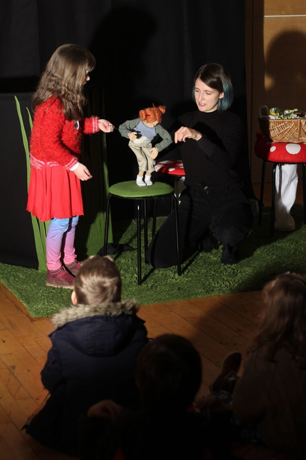 Interactive demo (puppet meet and greet) click for more info - Ella Mackay