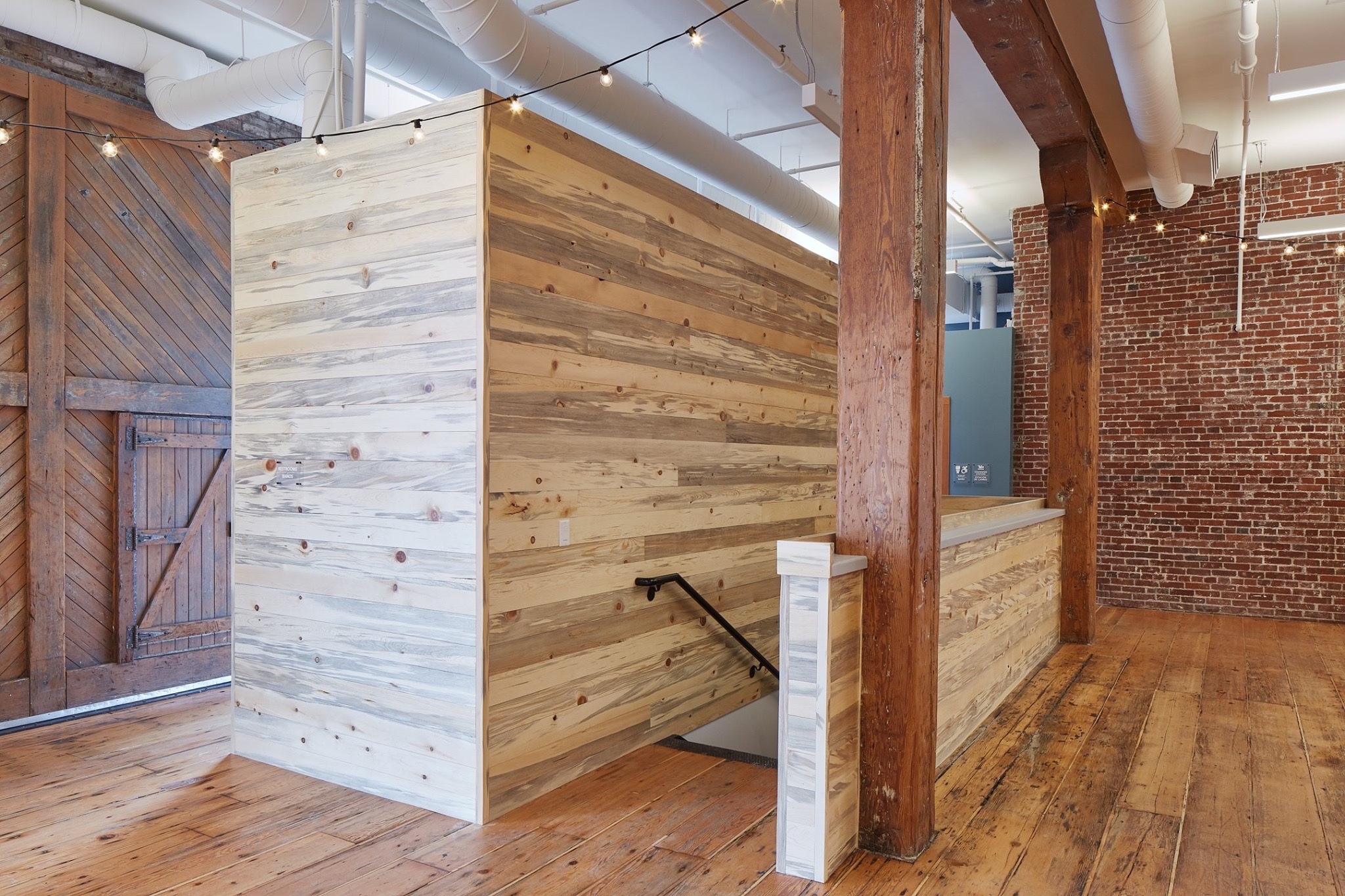 Irving Street Studio - Jonathan Lundstrom