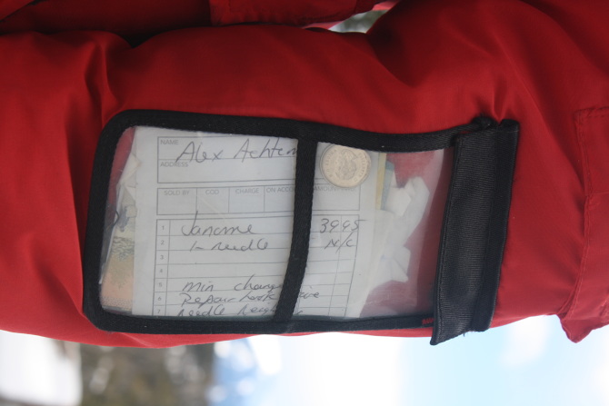 alex achtem - resolute parka