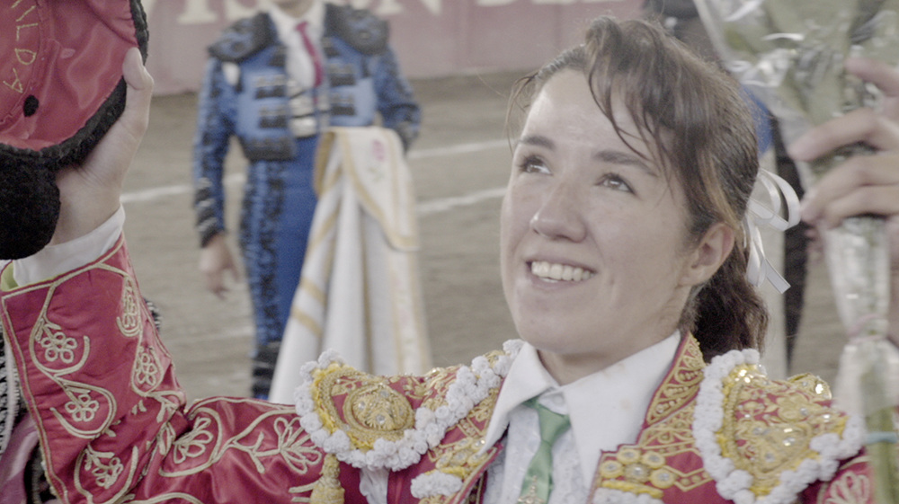 HILDA TENORIO: ENCERRONA - Manuel Díaz - Artista Visual