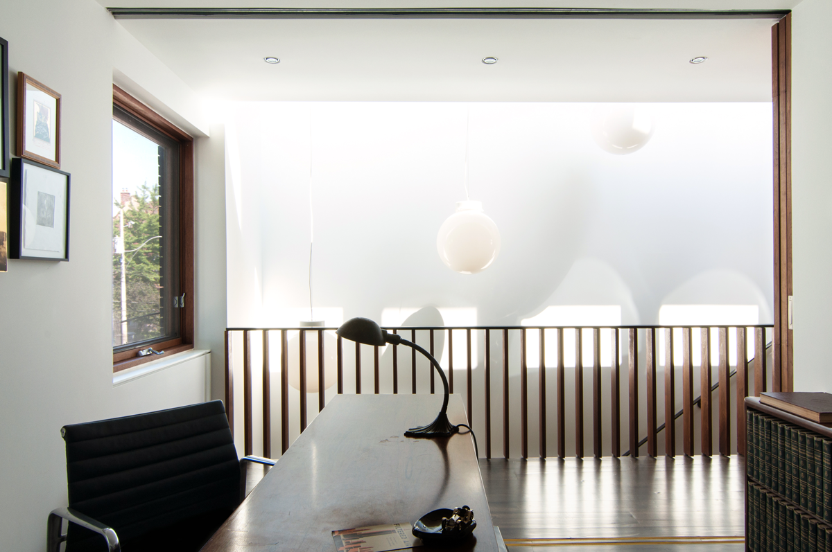 DARKSHADOW HOUSE - Paul Syme Architect