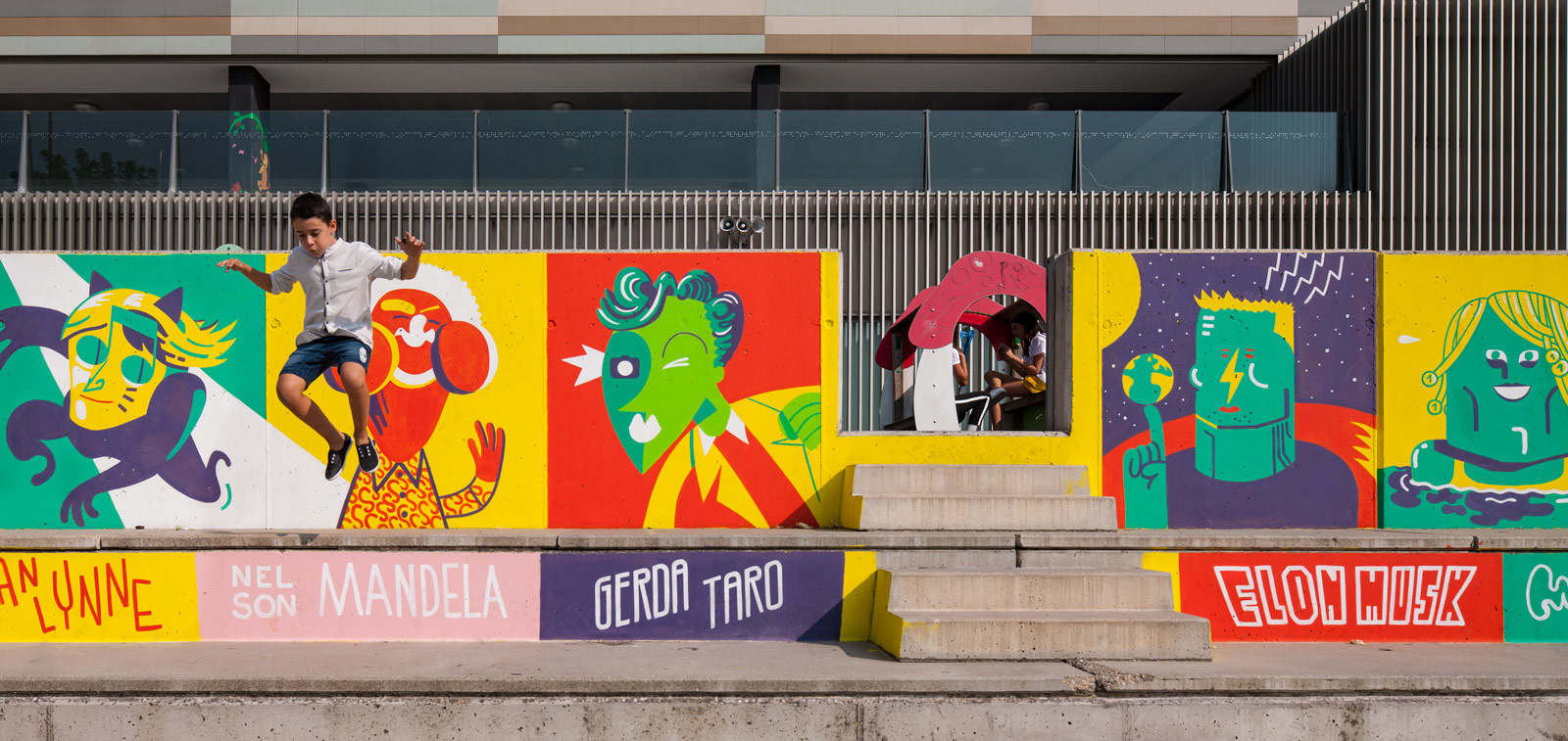 Portraits, school mural - Iván Bravo Studio | Illustration & Graphic Design