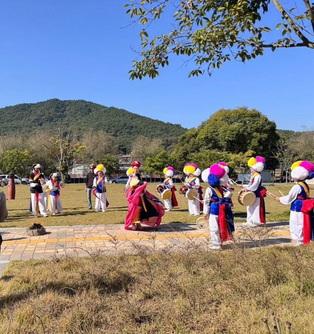How to Carry Stones Project: 복/Bok/Blessing by Kyuja Bae In ...