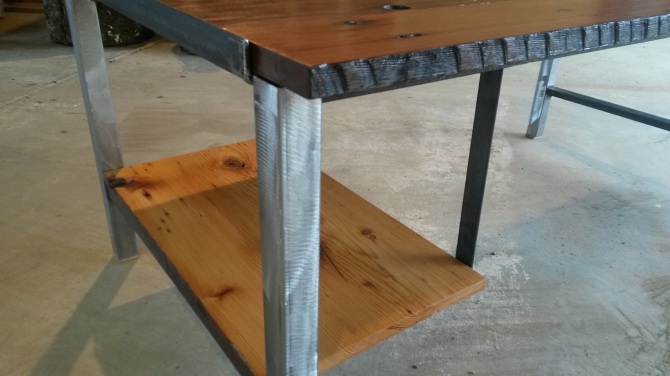 Reclaimed Cedar-siding table - Archi_Texture