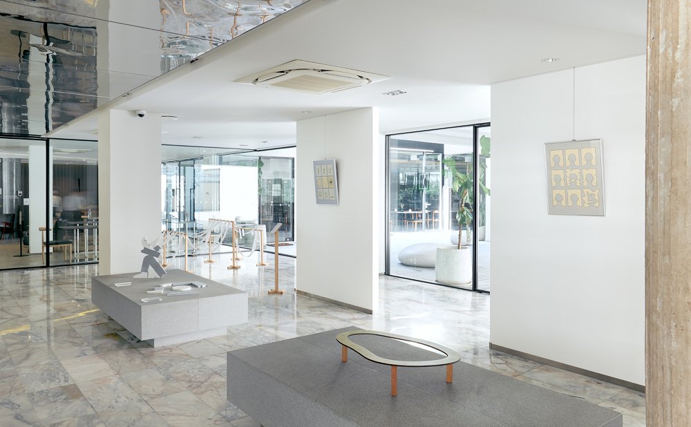 Tête — à — Tête exhibition - Tunlaya Dunn