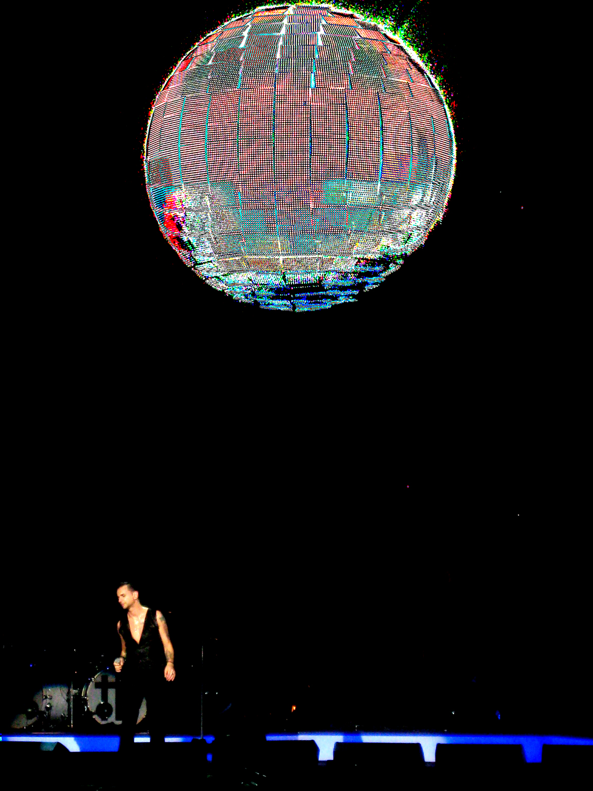 Music & Me: DCShows - Life Experimental