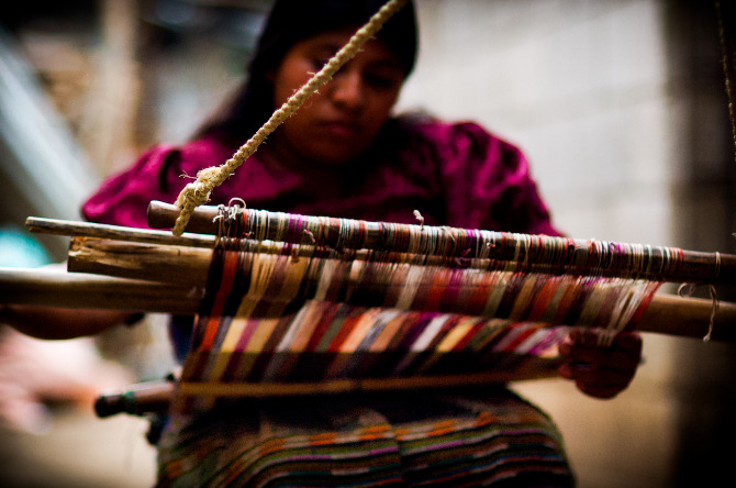 [ weaving women ] - luna{13}photography