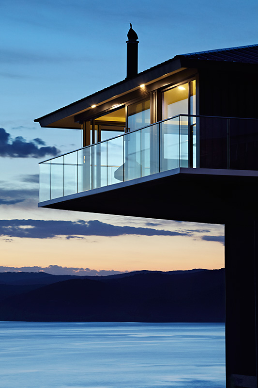 The Pole House - TM PHOTO