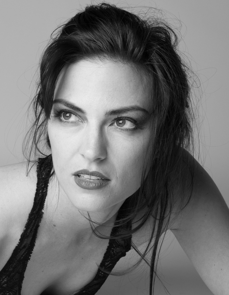 GALLERY - MoniqueGanderton
