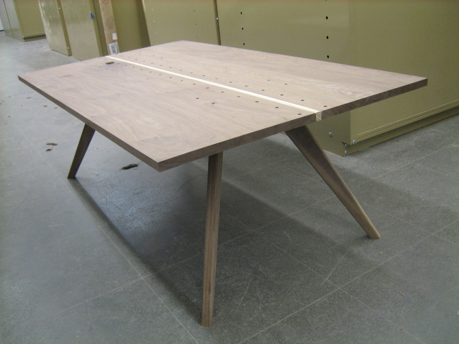 Cross-Stich Table - Kaeo Helder - Industrial Designer