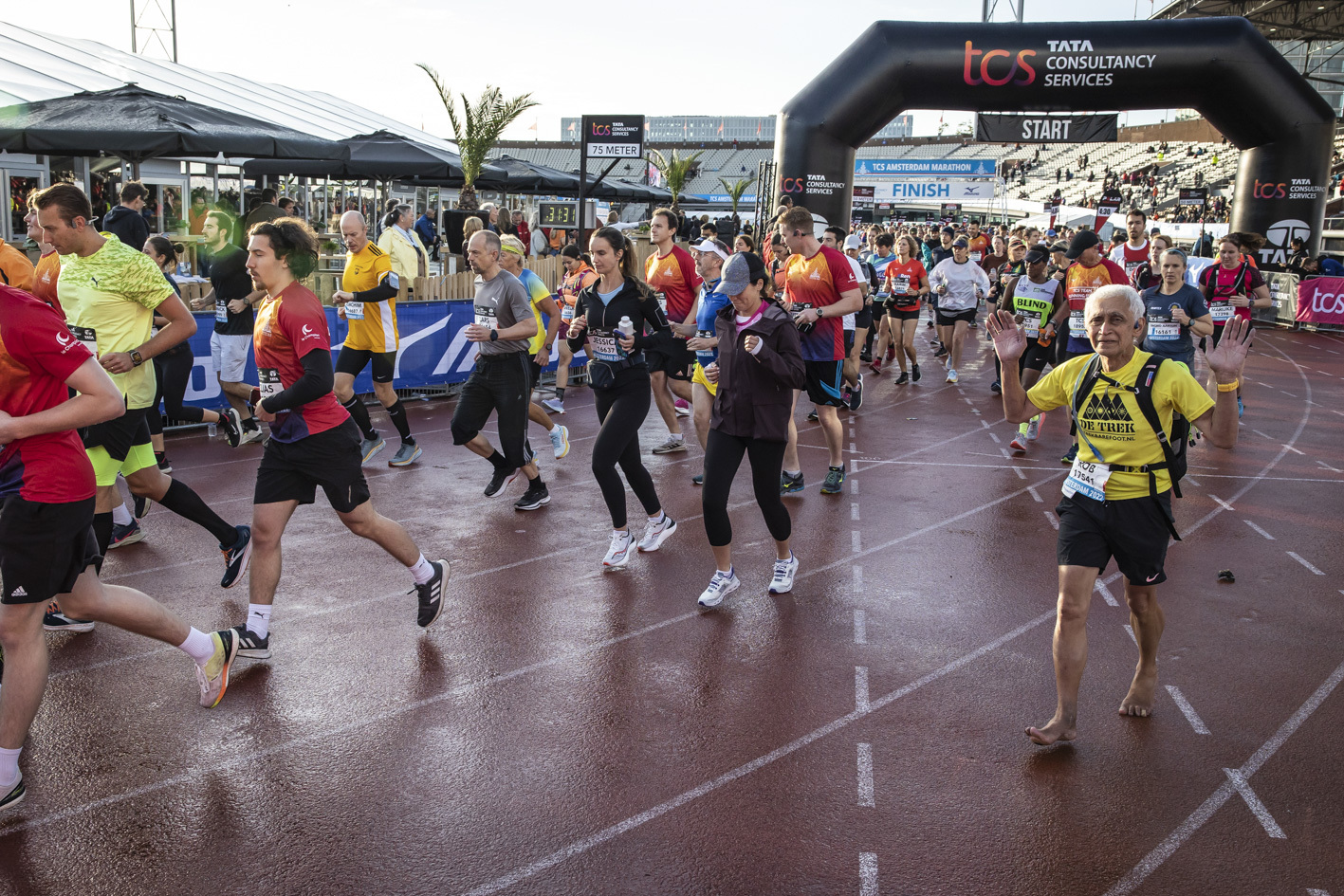 Marathon op blote voeten - www.dmolfotografie.nl
