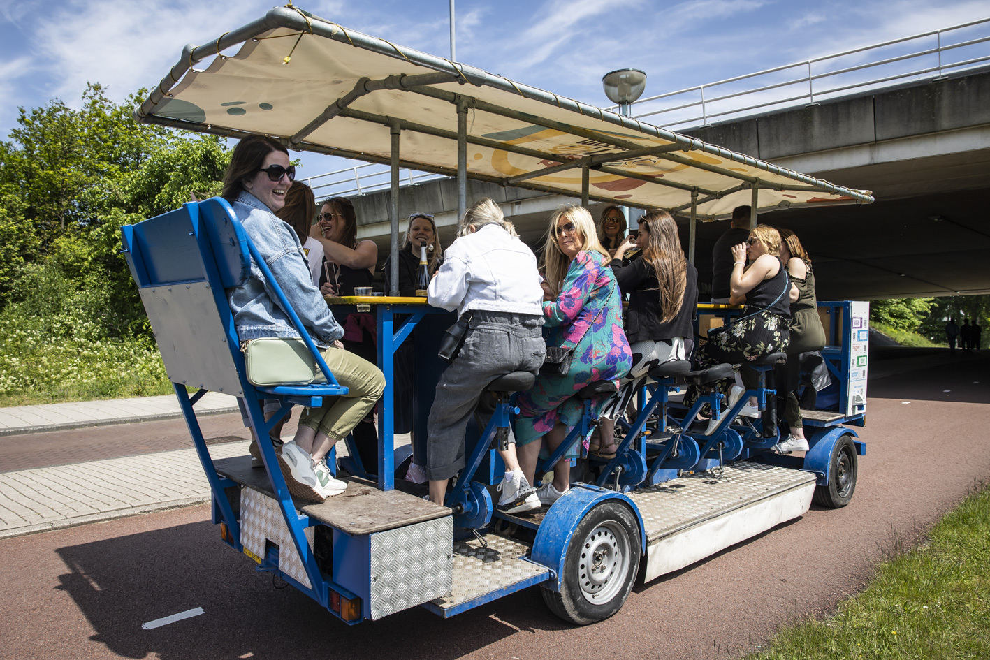 Op die fiets - www.dmolfotografie.nl