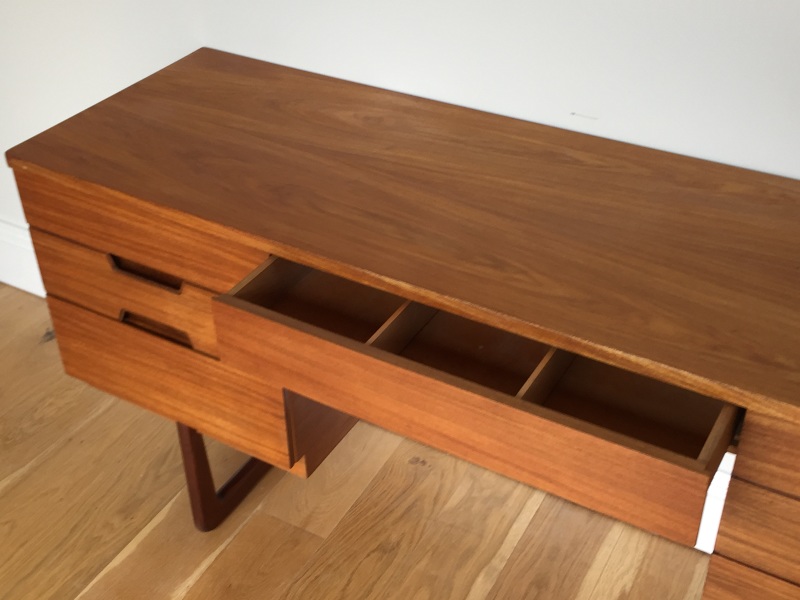 UNIFLEX DESK/DRESSING TABLE - ThatWasThen