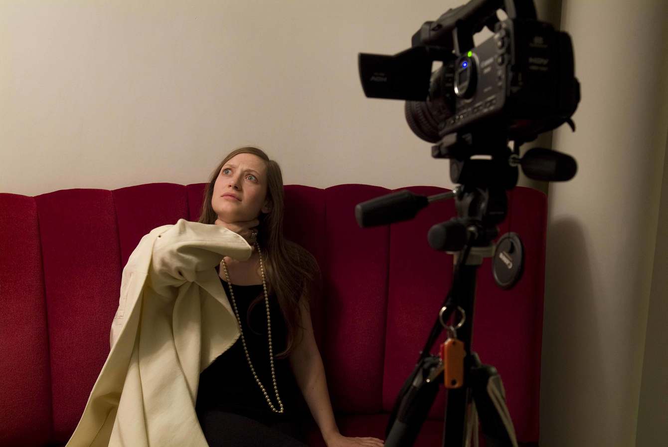 Like a hand on my wrist - Ariane Loze