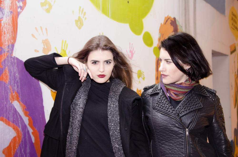 Female Robbery - Kamilens