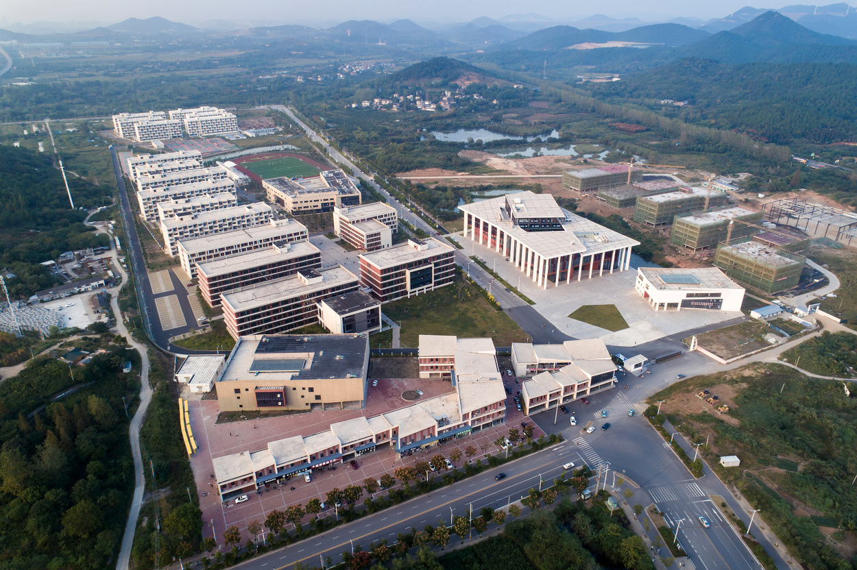 Anhui University of Technology - V1-Studio