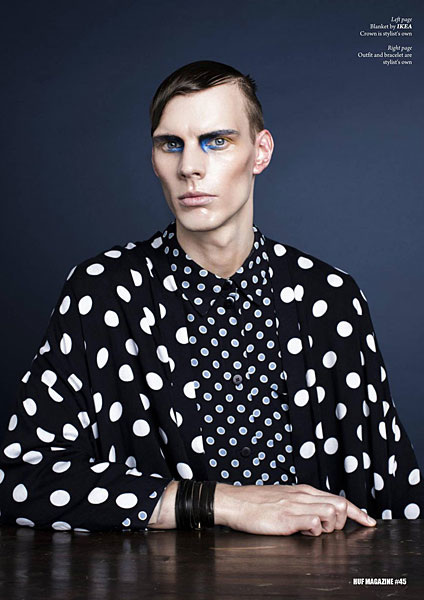 The Emperor's New Suit - http://www.thetrueillusion.com