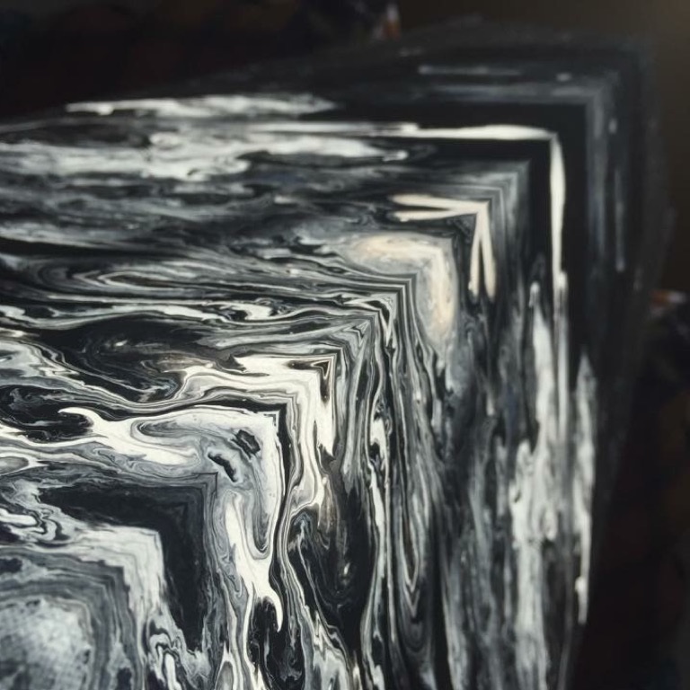 Dim light broken darkness - Sporo