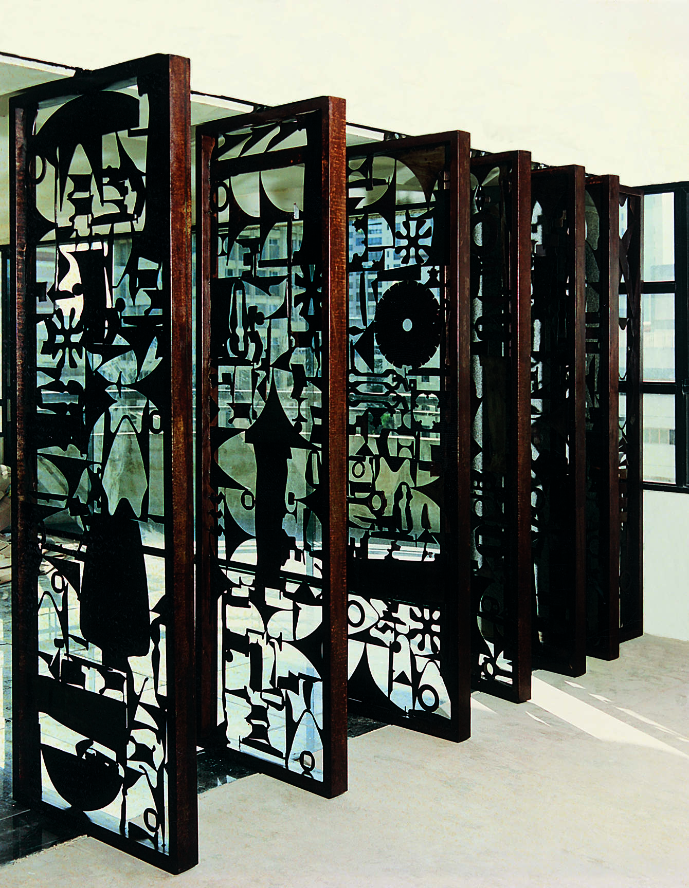 Dividers - https//:www.leonormendoza.com