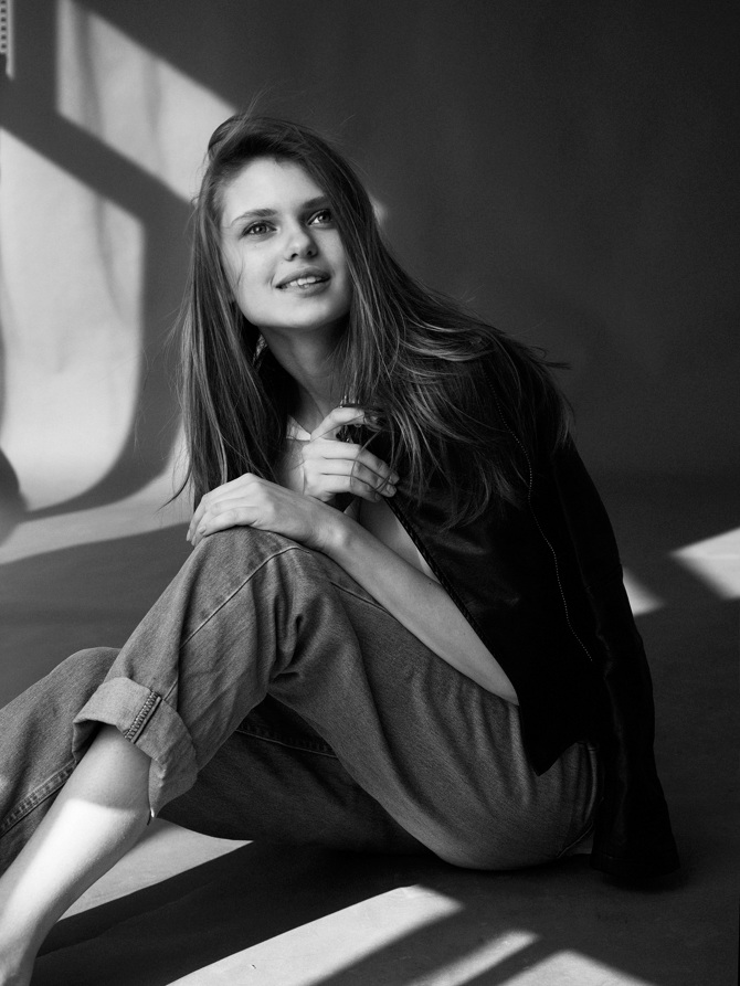 REGINA - Lia Lakshmi