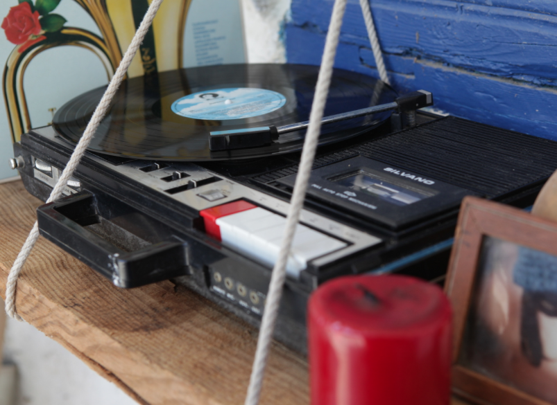 Kammari Tries Elies | artist residency - lau lukkarila