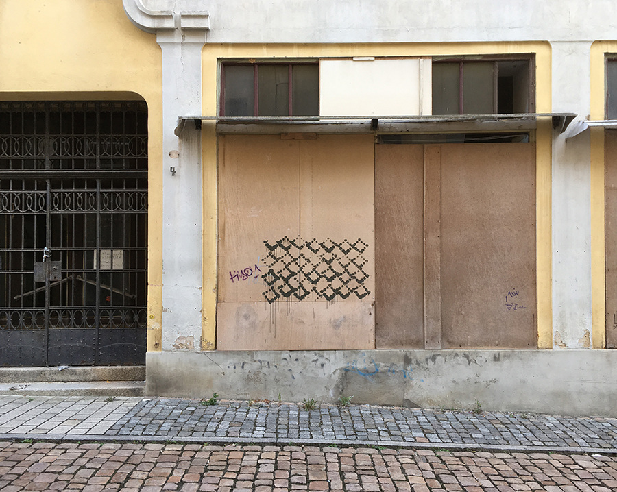 UNPRACTICAL PAINTING DEVICES - Daan Botlek