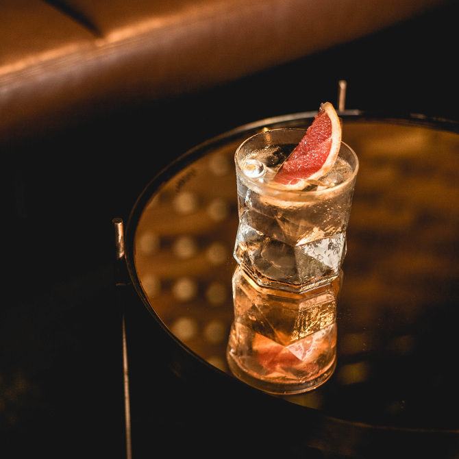 SMOKE & MIRRORS - Cloe Mak