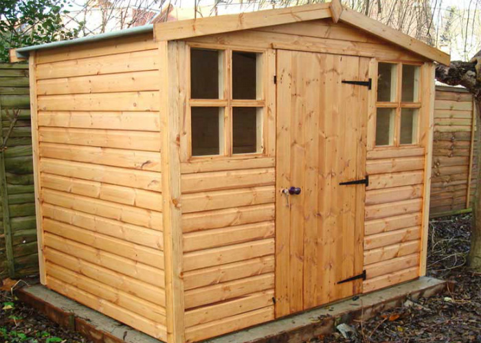 Building a Shed in London - Marion Abel