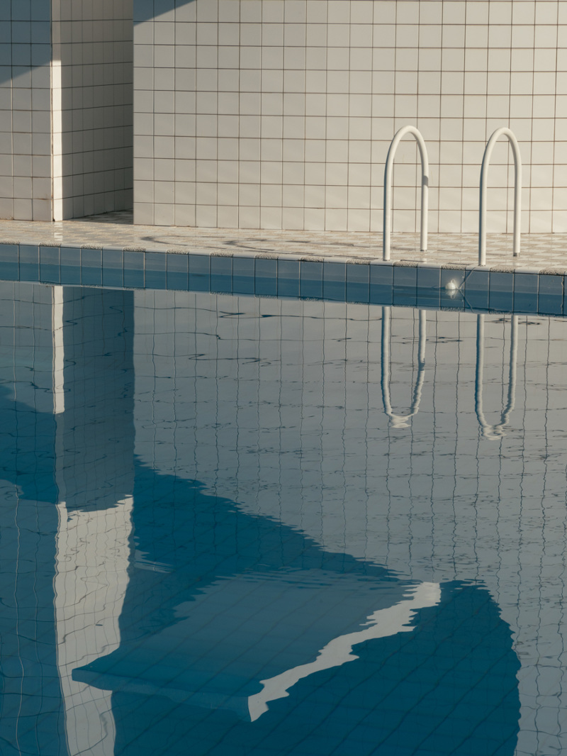 DOMESTIC POOL - Romain Laprade - Photographer