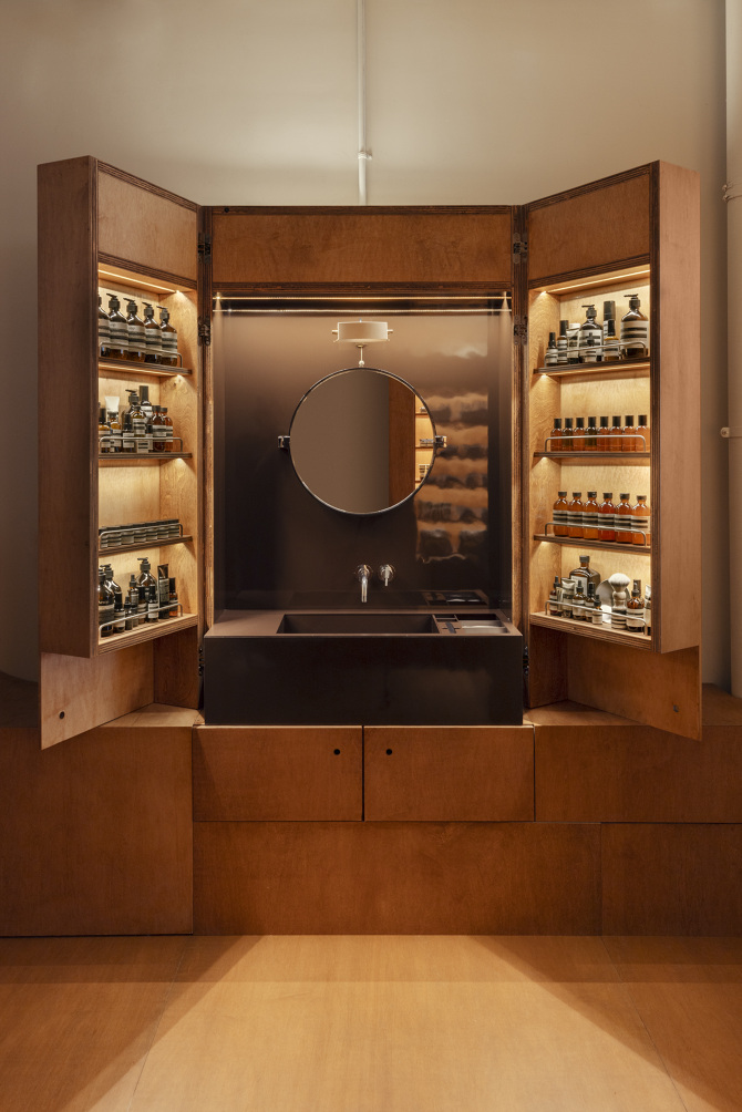 AESOP NEW YORK EXHIBITION - Romain Laprade - Photographer