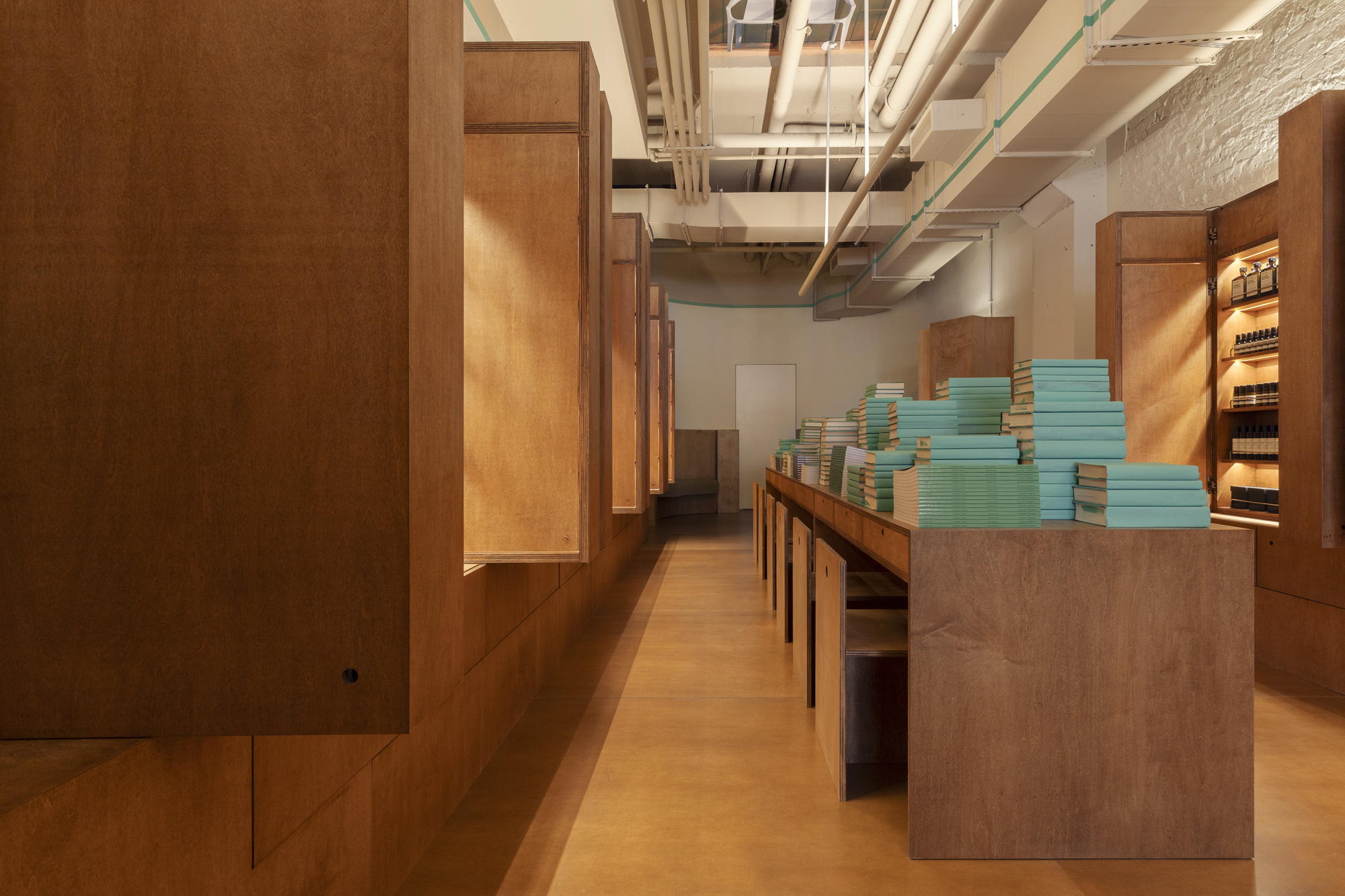 AESOP NEW YORK EXHIBITION - Romain Laprade - Photographer