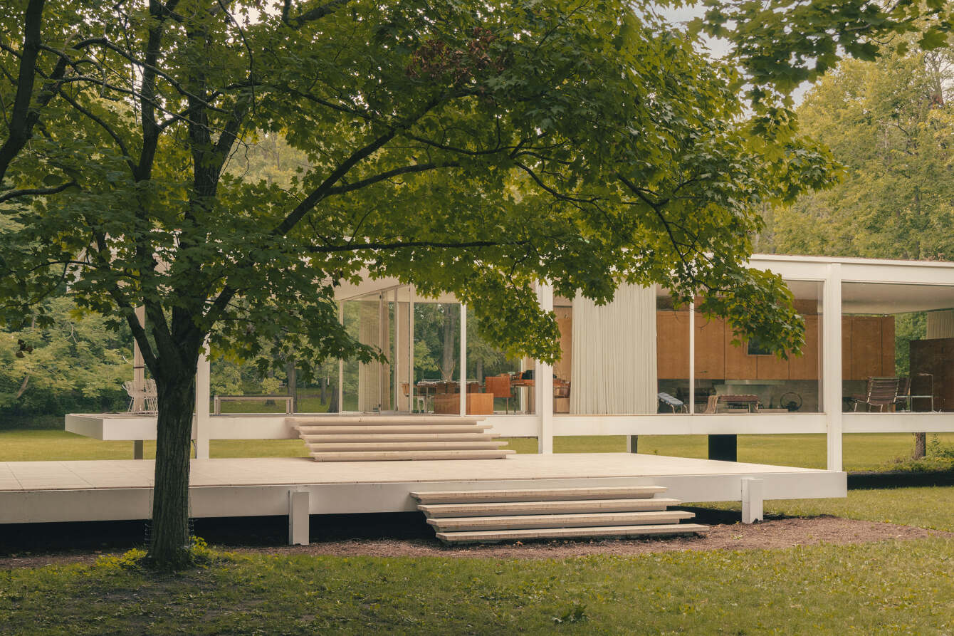 FARNSWORTH HOUSE - Romain Laprade - Photographer
