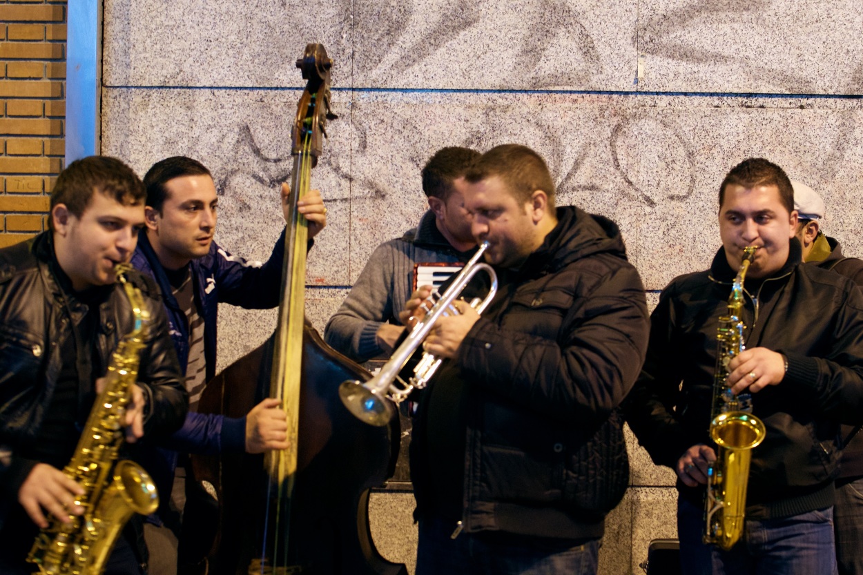 Musica en las calles - Jonah Raduns-Silverstein