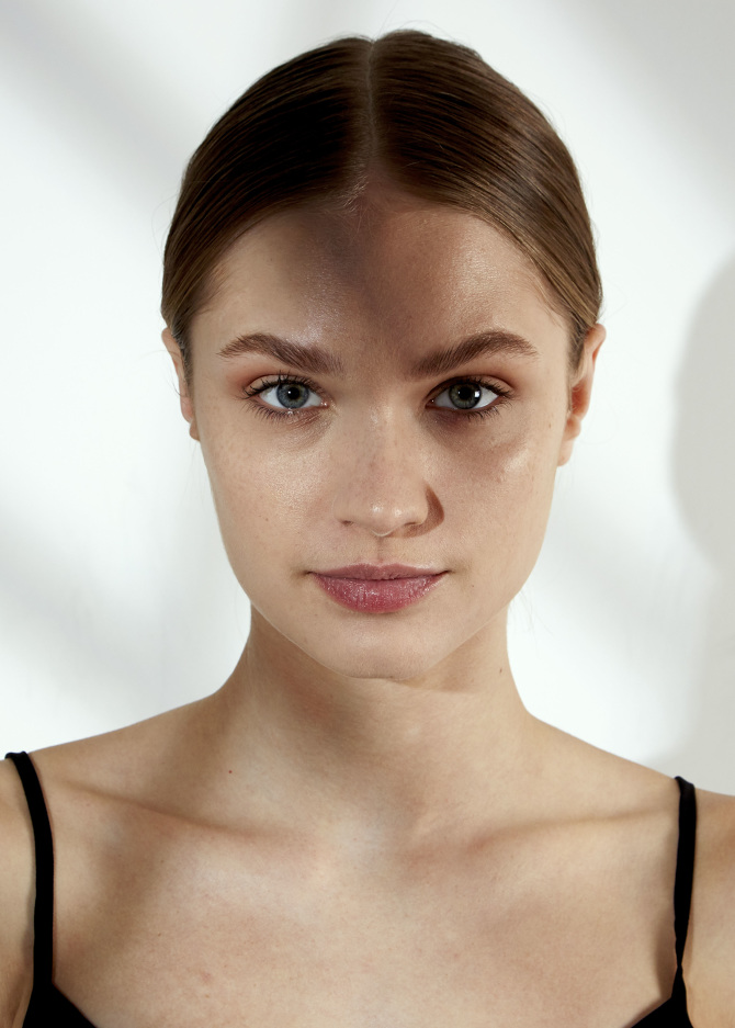 Light Pools - Leanne Crowe Photography