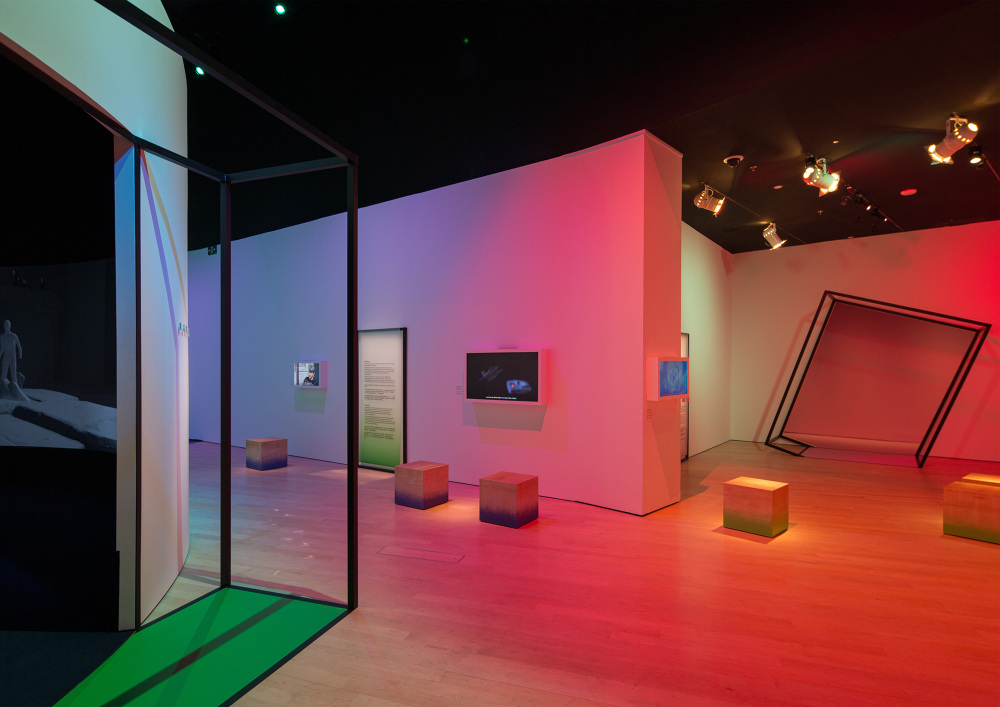 VIRTUAL REALMS - AMIRUL NAZREE