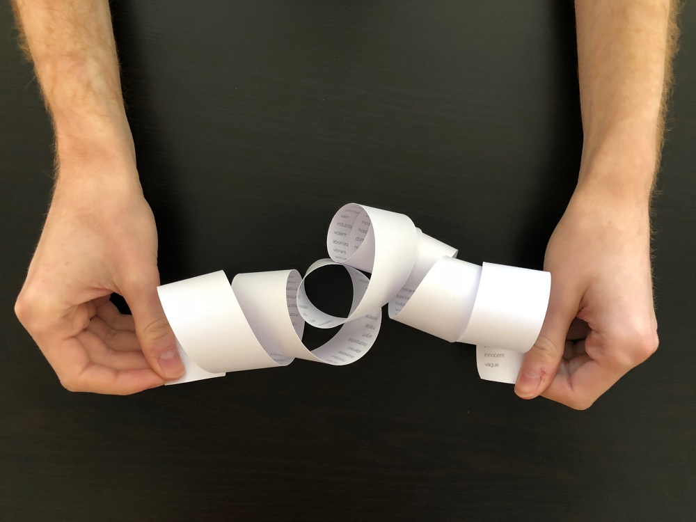 INTERLUDE - Iris Colomb