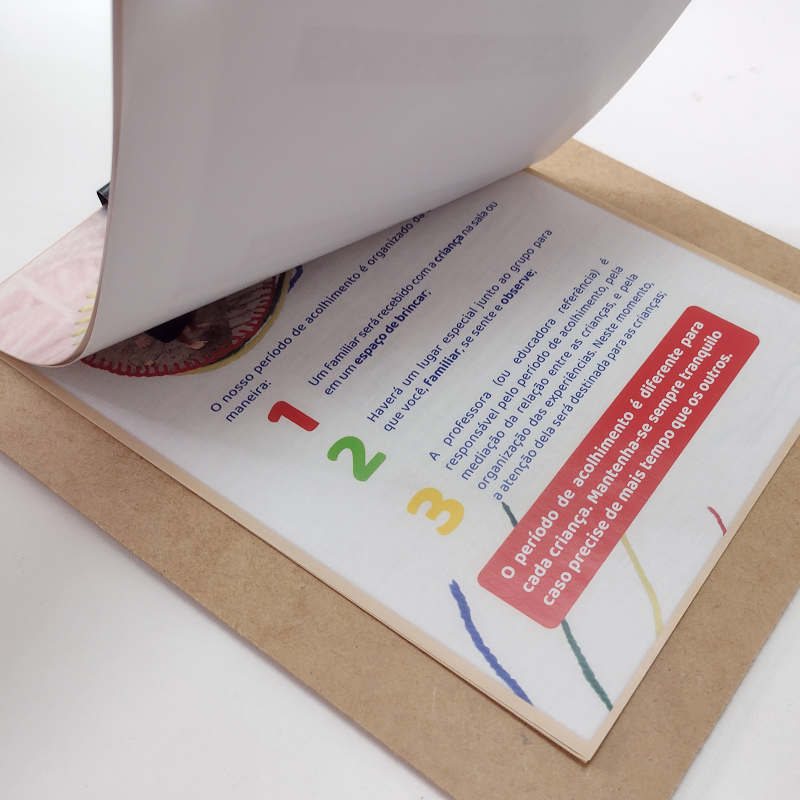 Manual de Adaptação AVIVA - Beebs - Ilustração e Design