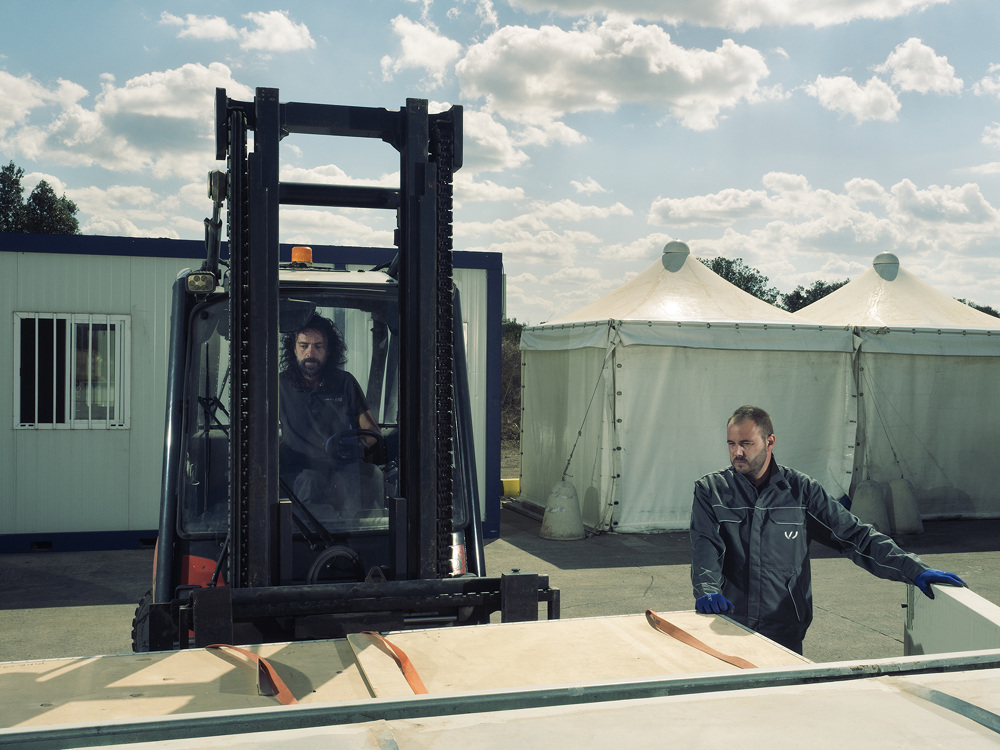 Porsche Engineering Magazine - Luca Santini Studio