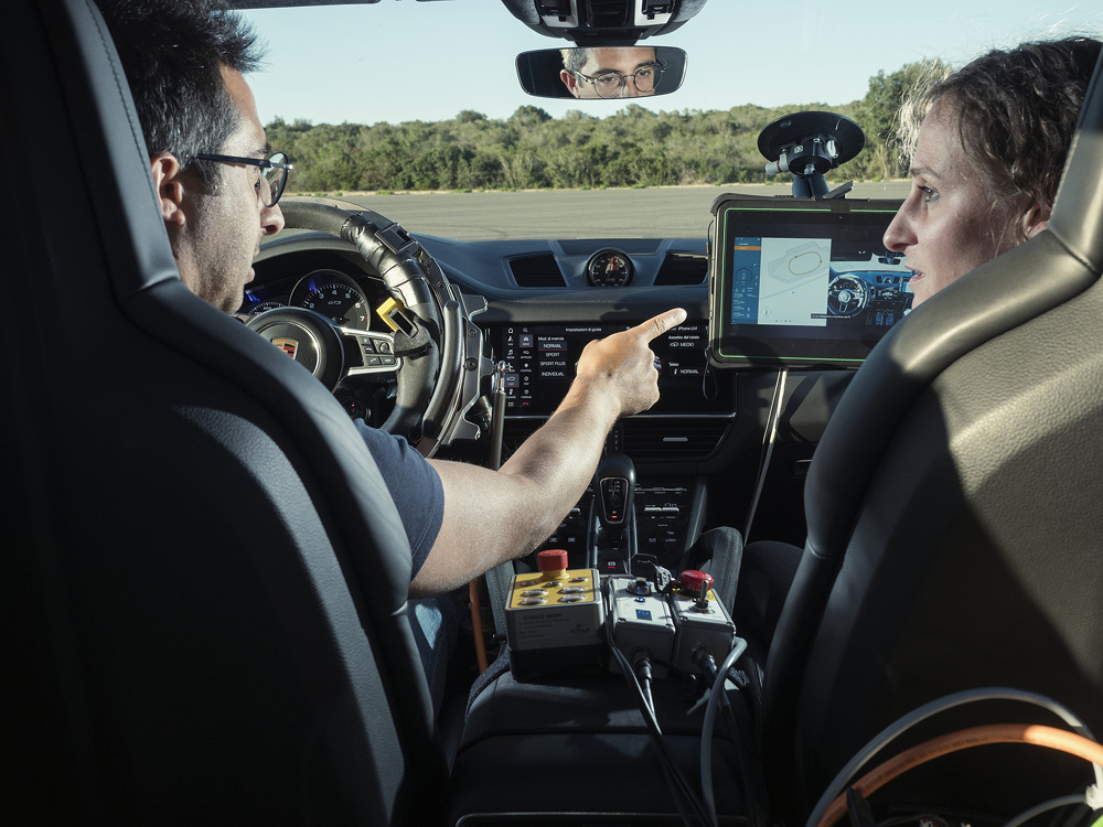 Porsche Engineering Magazine - Luca Santini Studio