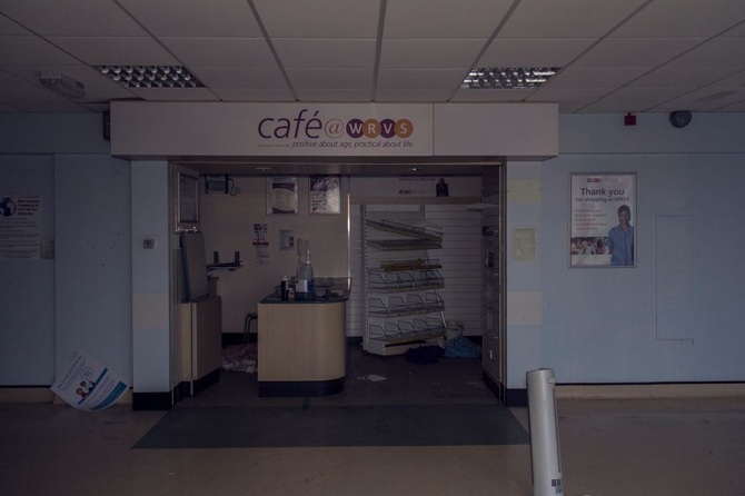 QEII Hospital, Welwyn Garden City - STEPHEN ADAMS