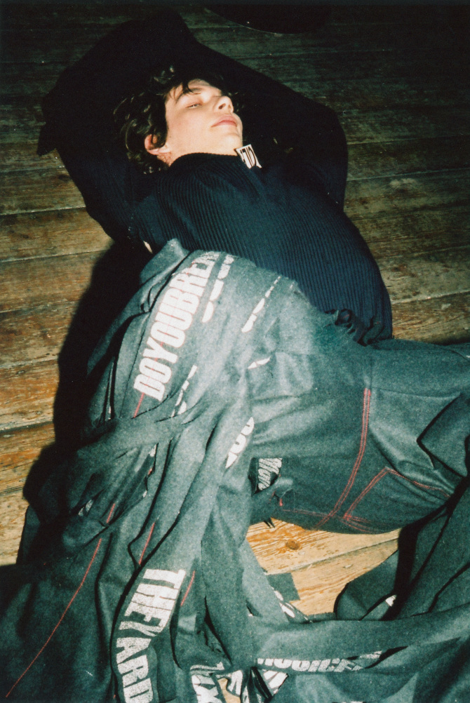 SS17 FRAGILE - ashley cheng