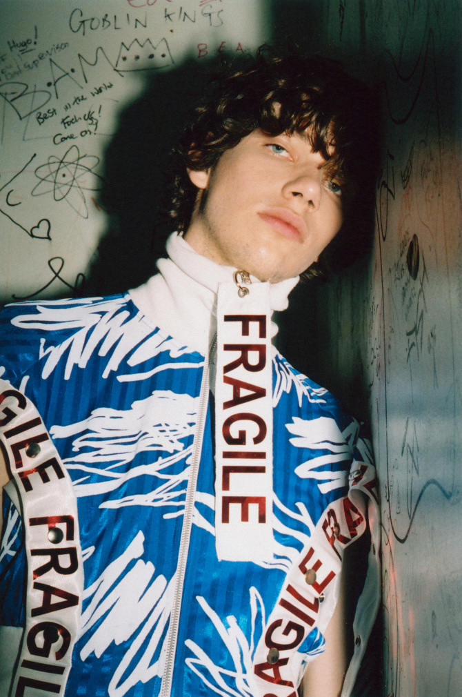 SS17 FRAGILE - ashley cheng