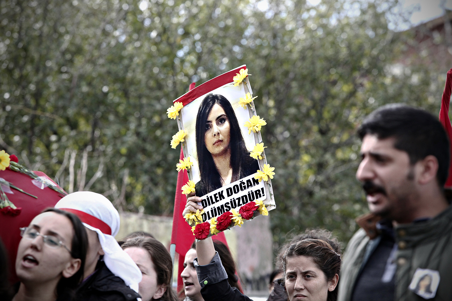 Funeral ceremony Dilek Dogan, Istanbul - Alexandros Michailidis ...