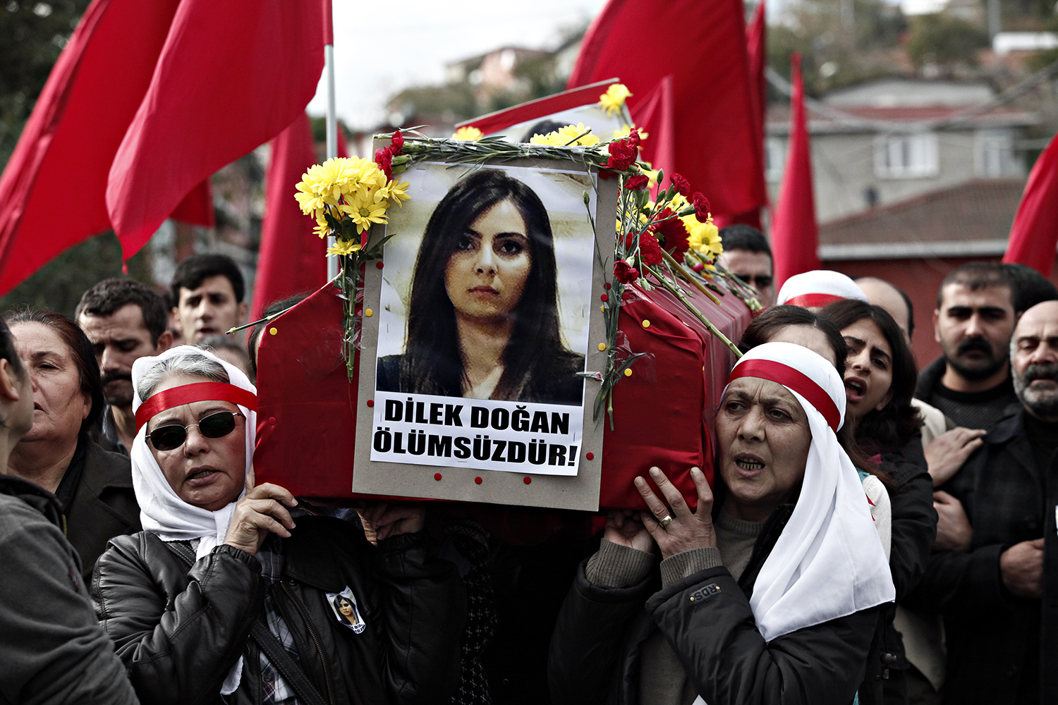 Funeral ceremony Dilek Dogan, Istanbul - Alexandros Michailidis ...