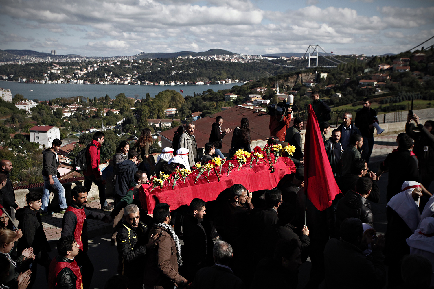 Funeral ceremony Dilek Dogan, Istanbul - Alexandros Michailidis ...