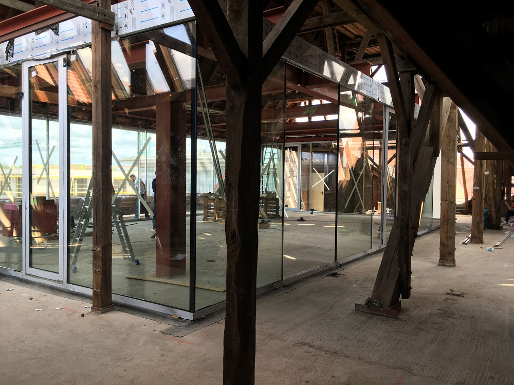 Glass House, Berlin - Inside Outside