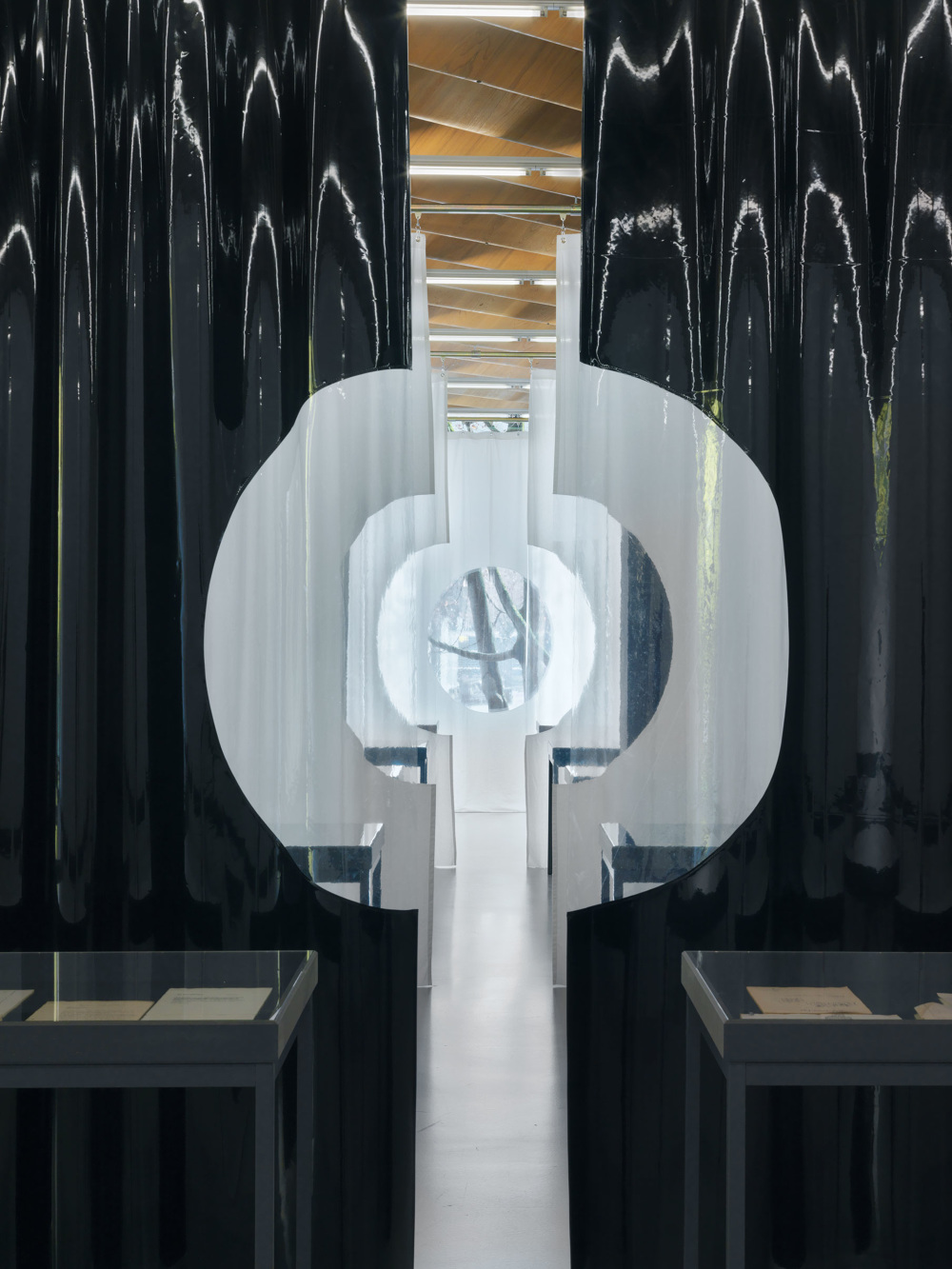 ETH Zurich gta exhibition space - Inside Outside