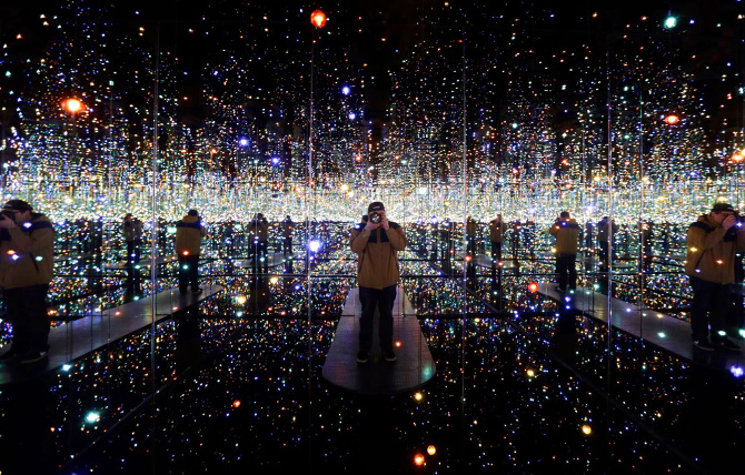 About / Contact - Chris Willmore