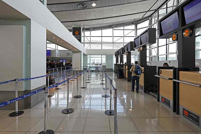 Domestic Check-In Area and Luggage Yard - Clemente Guarda Architect